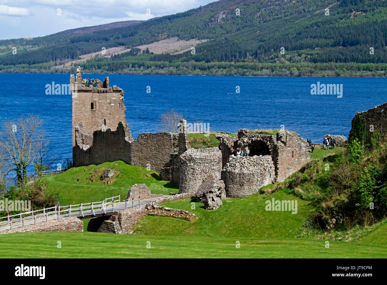 Urquart castle scotland tourist High Resolution Stock Photography and ...