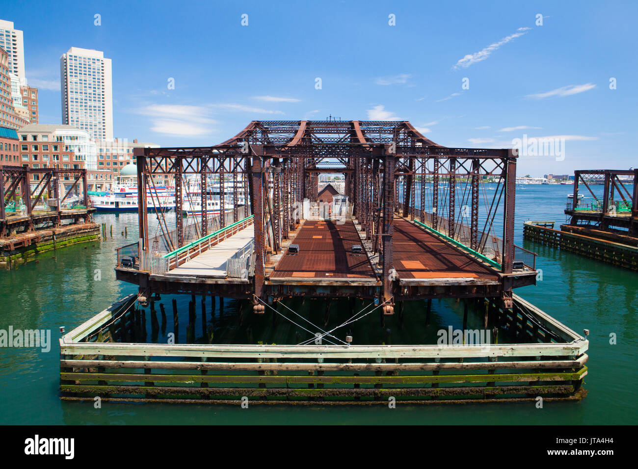 Old northern avenue bridge hi-res stock photography and images - Alamy
