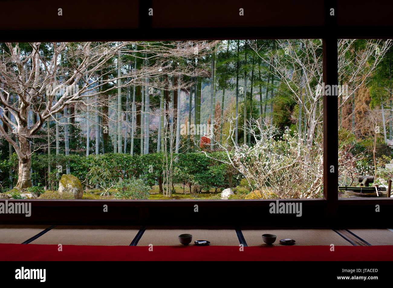 Hosen in temple hi-res stock photography and images - Alamy