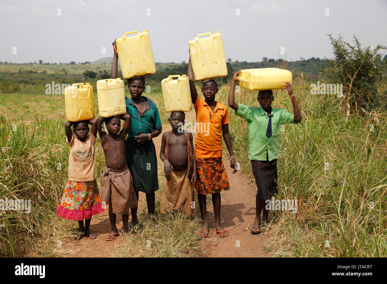 Indigenous children water hi-res stock photography and images - Alamy