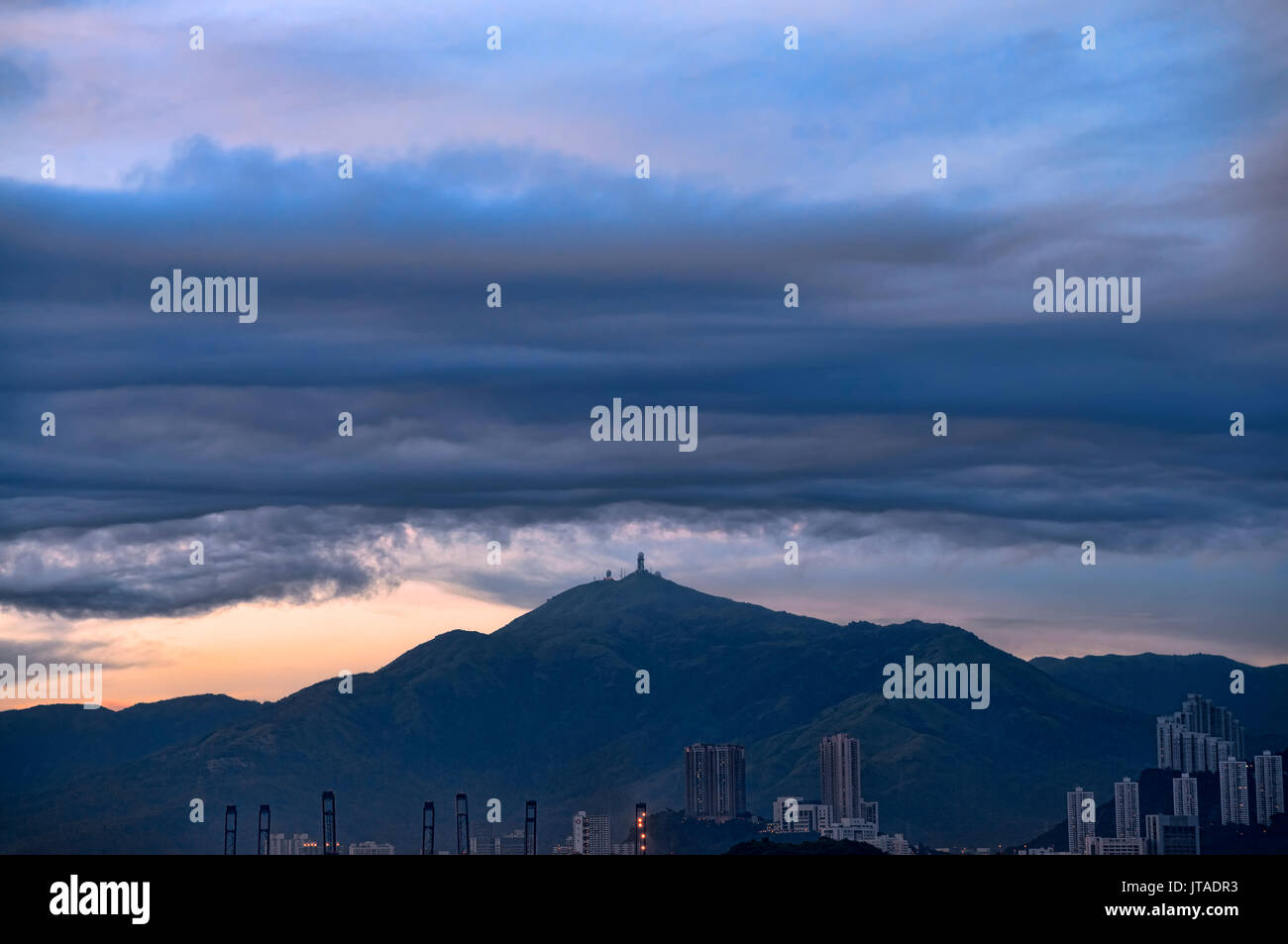 Tai mo shan country park hi-res stock photography and images - Alamy