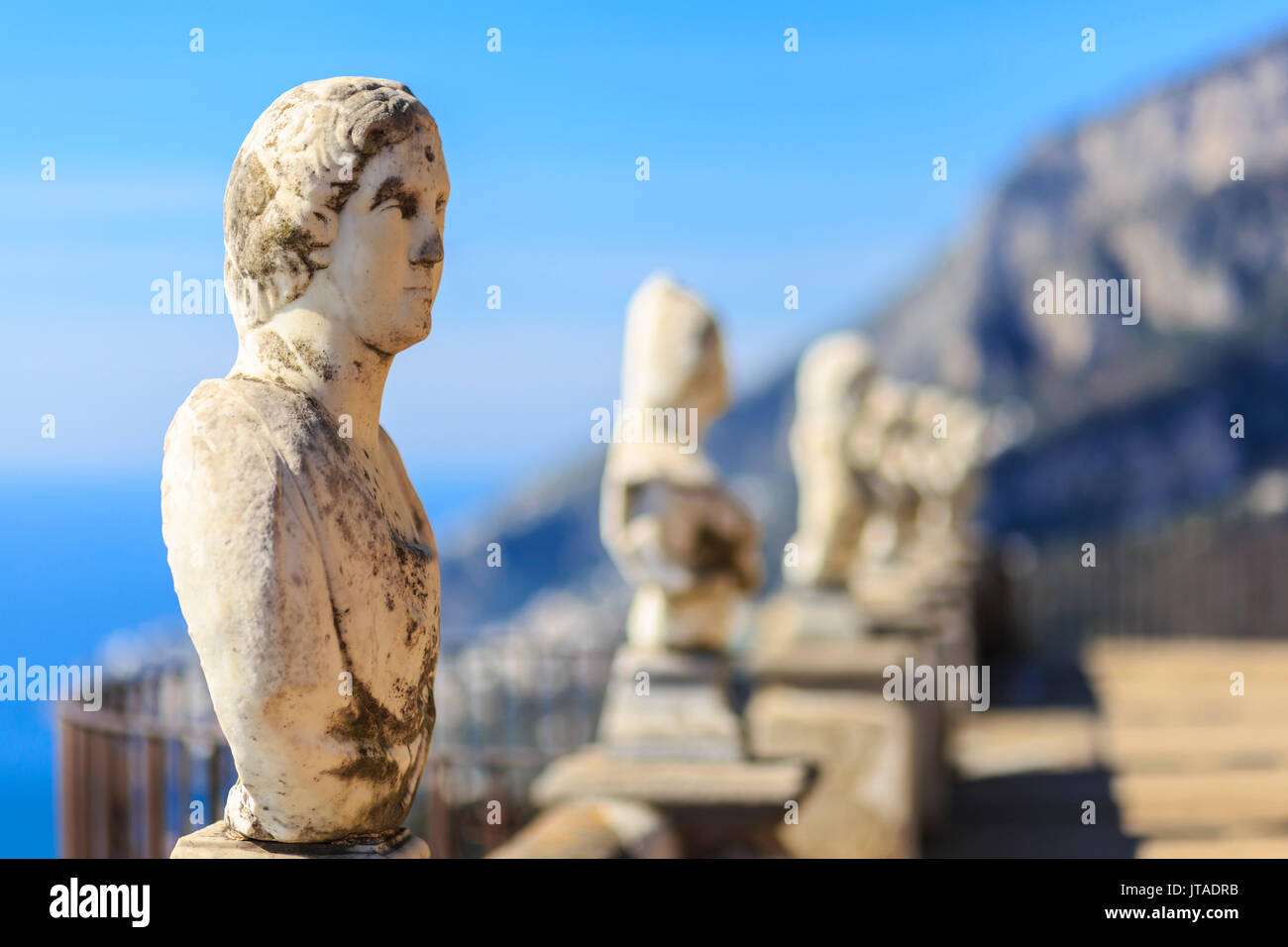 Stunning Terrace of Infinity, Gardens of Villa Cimbrone, Ravello ...