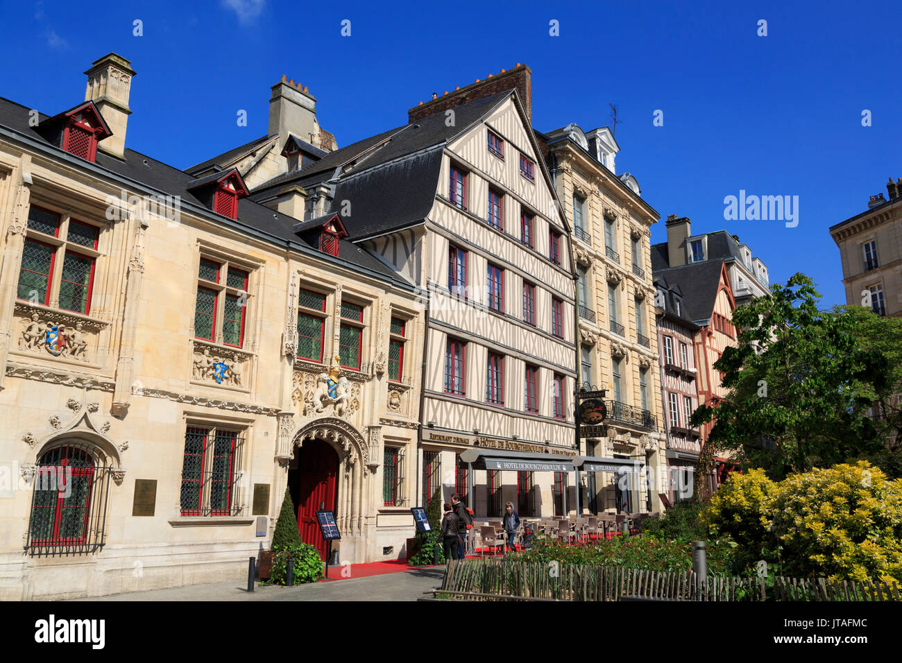 Rouen old town hi-res stock photography and images - Alamy