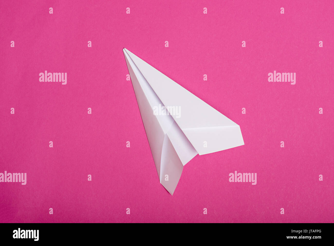 White paper plane hi-res stock photography and images - Alamy
