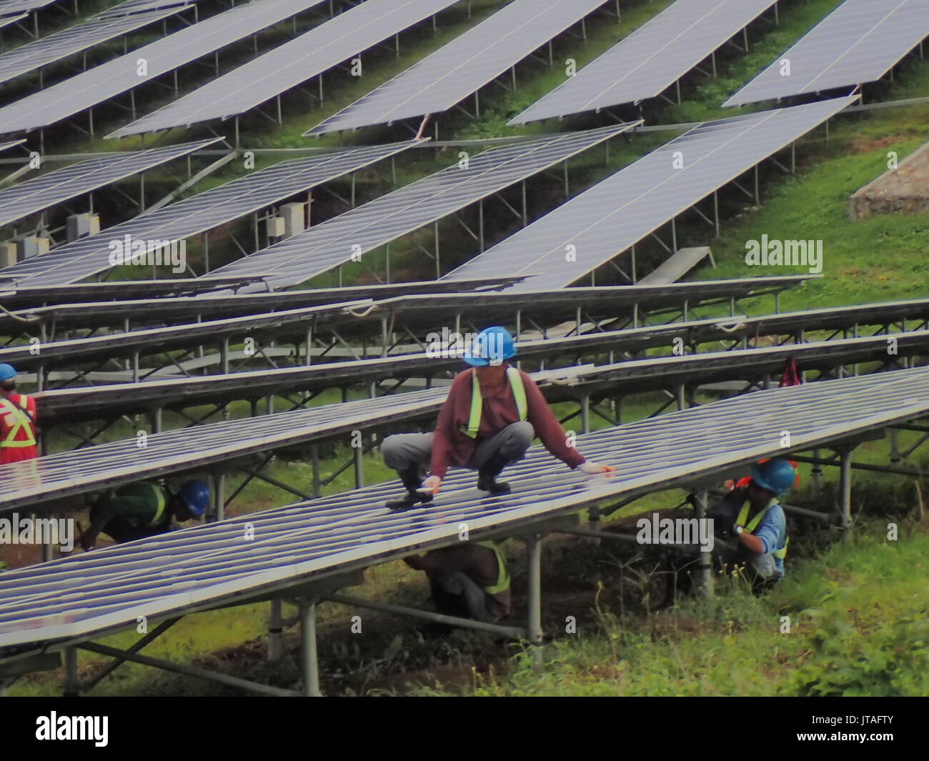 Philippines solar farm hi-res stock photography and images - Alamy