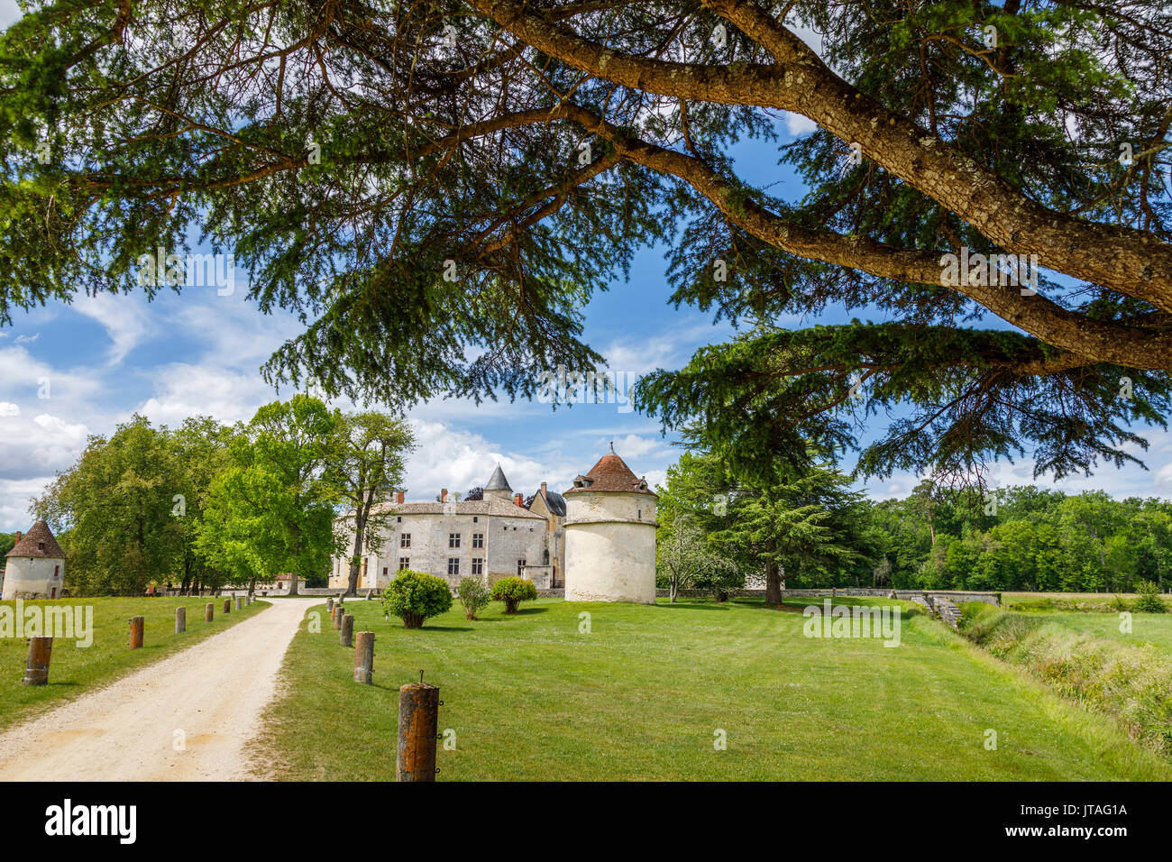 Entrance drive, grounds and parkland, Chateau de la Brede, a feudal ...