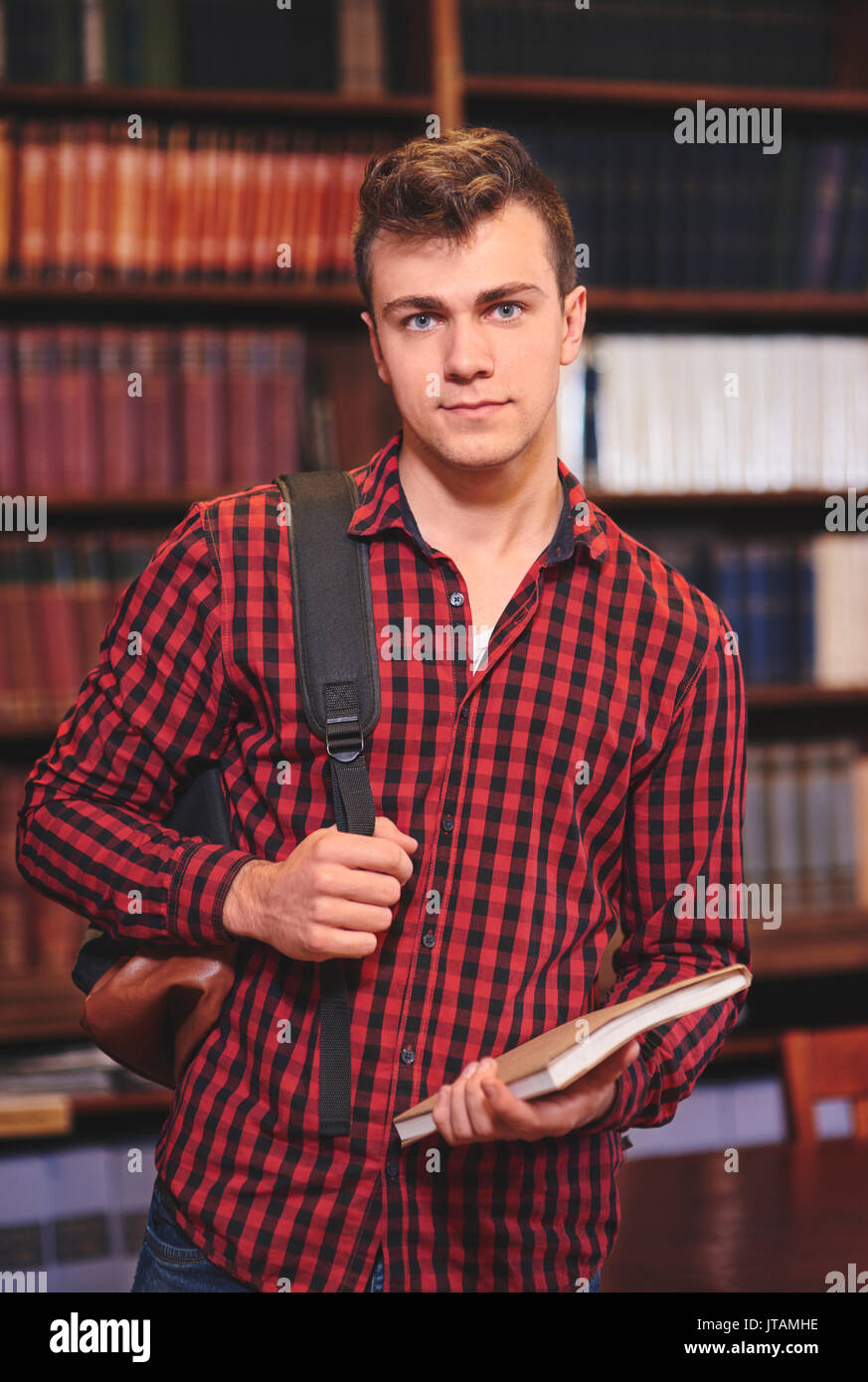Book standing up open hi-res stock photography and images - Alamy