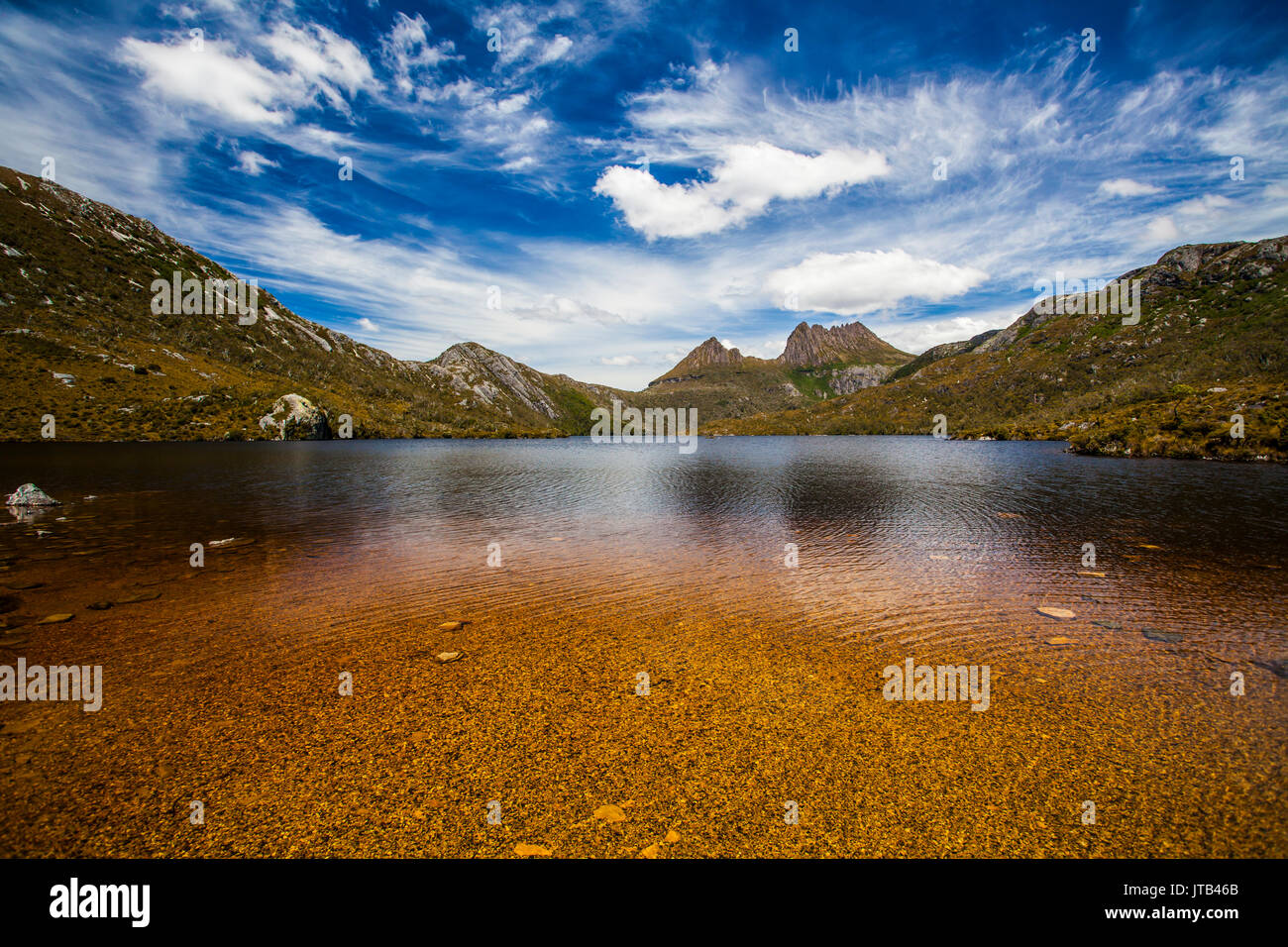 Dove lake trail hi-res stock photography and images - Alamy