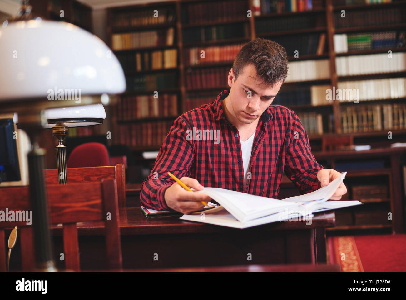 Focused on reading hi-res stock photography and images - Alamy