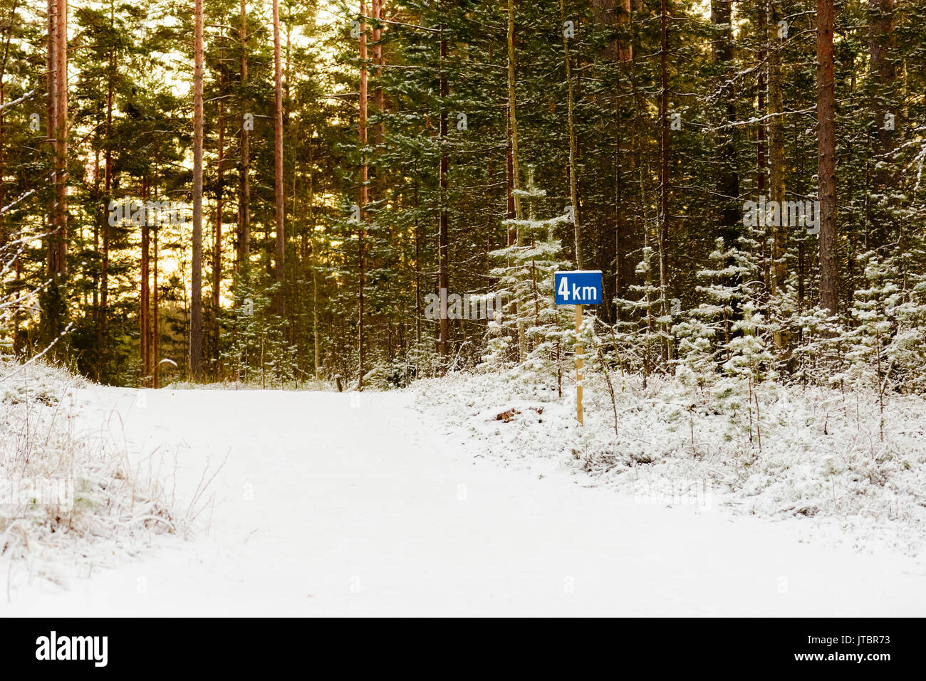 Jogging track sign hi-res stock photography and images - Alamy