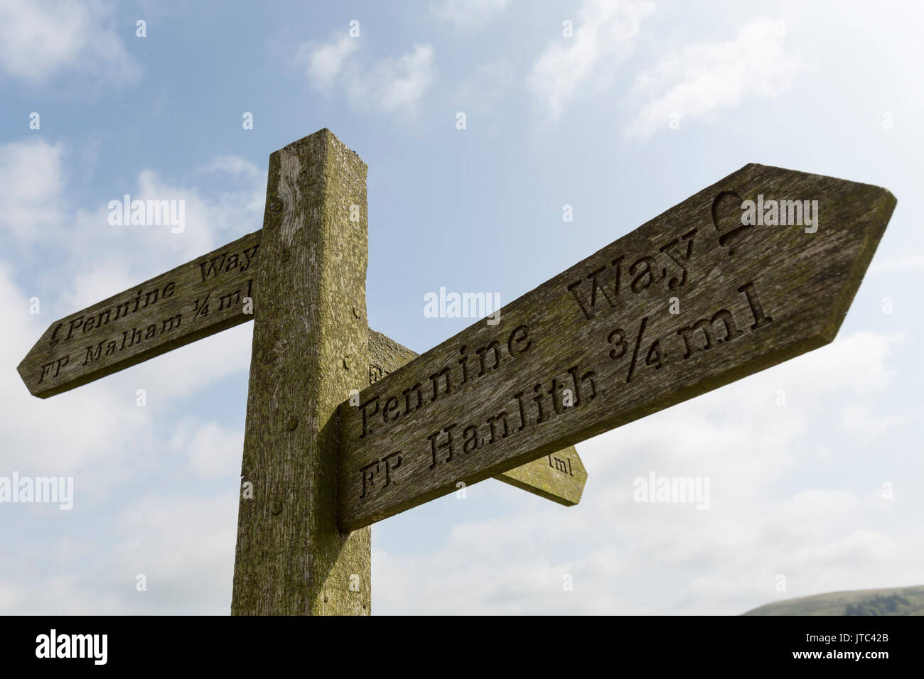 Penine way sign hi-res stock photography and images - Alamy