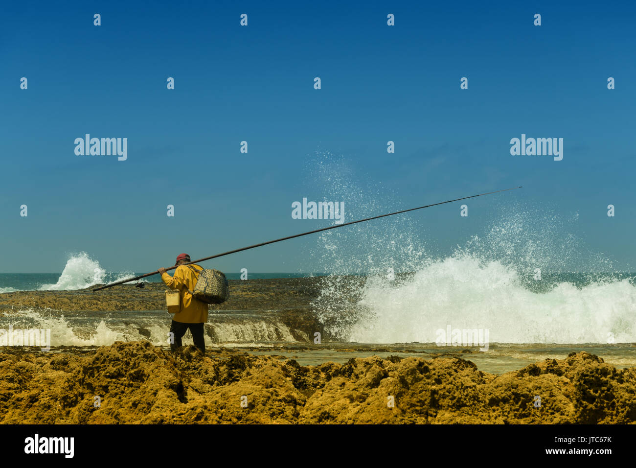 Man fishing sea against hi-res stock photography and images - Alamy