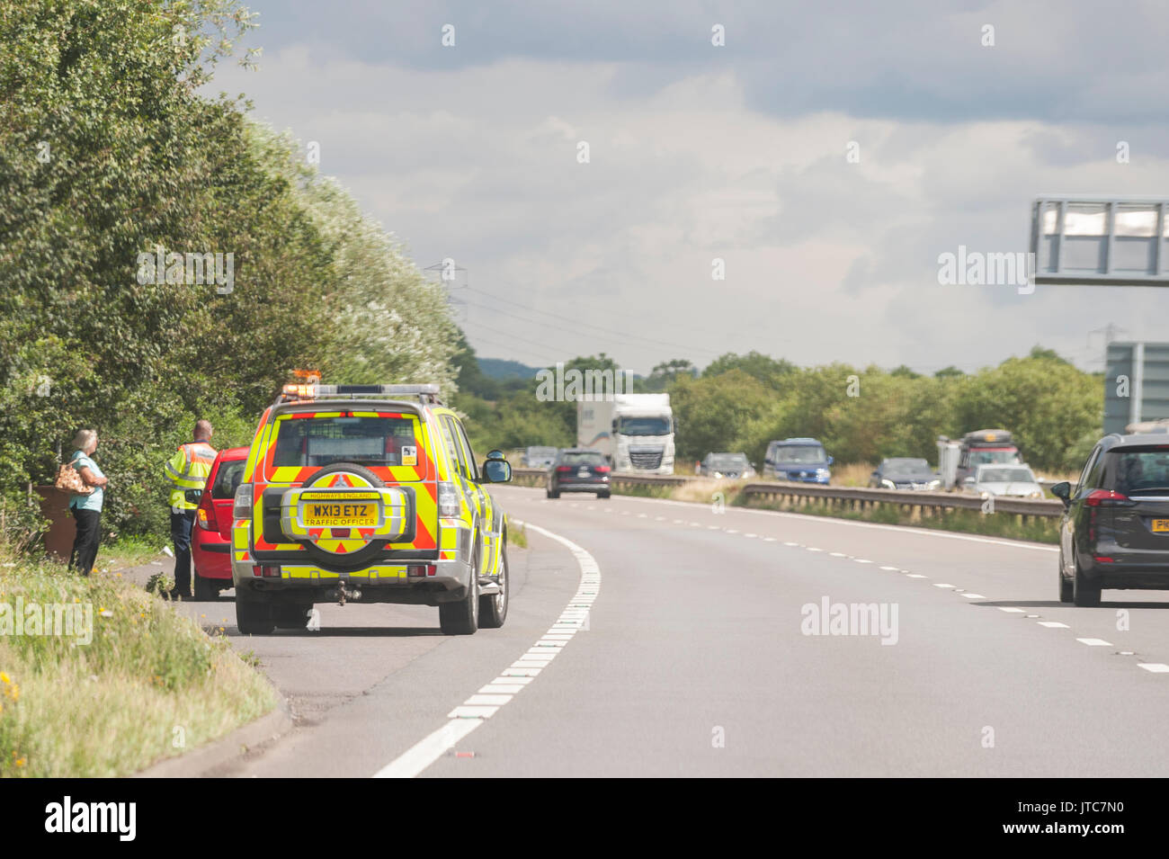 Highways england vehicle hi-res stock photography and images - Alamy