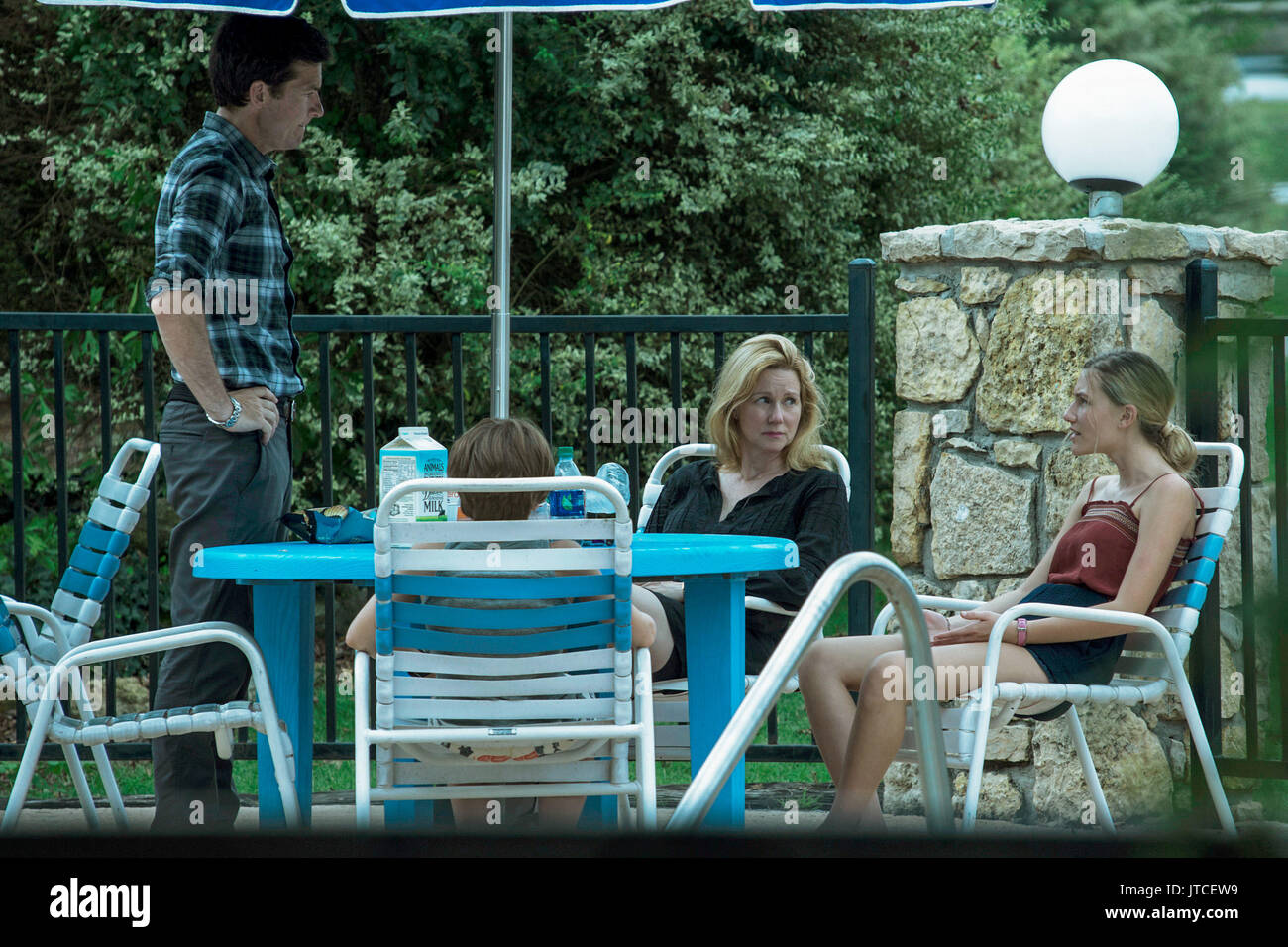 OZARK, Jason Bateman, Skylar Gaertner (back to camera), Laura Linney ...
