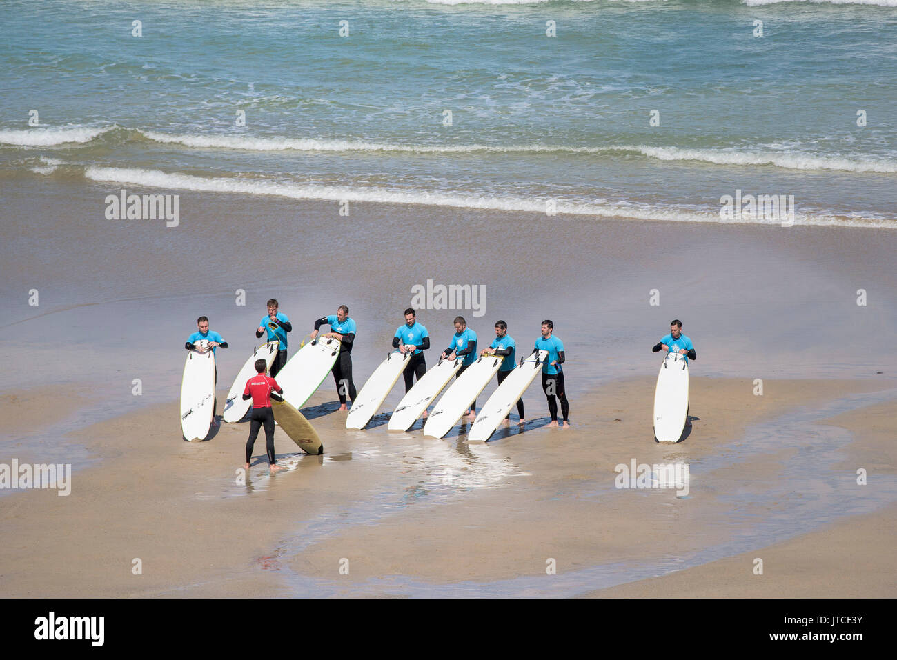 Surf instructor and students hi-res stock photography and images - Alamy