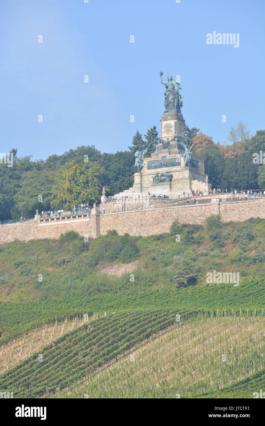 Lorch am rhine hi-res stock photography and images - Alamy