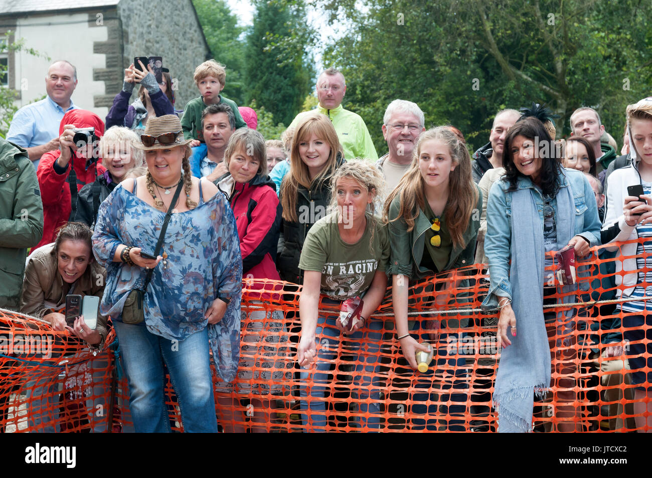 World hen racing championship hi-res stock photography and images - Alamy