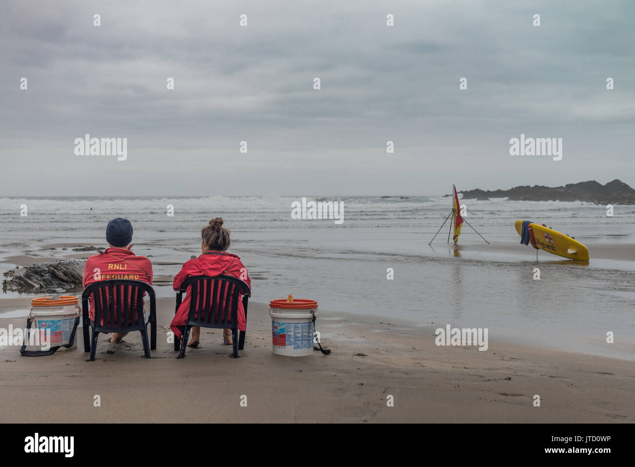 Lifeguards seat hi-res stock photography and images - Alamy