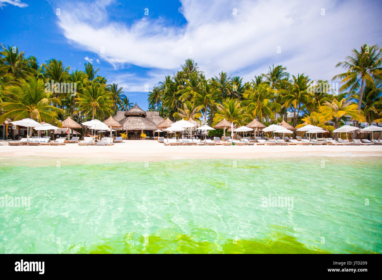 Tropical white sandy beach in beautiful exotic luxury resort Stock ...