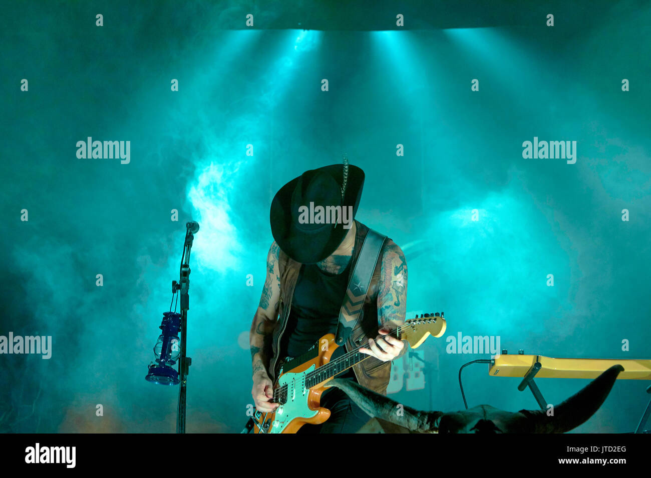 People, filming, program, studio, stage band singer Stock Photo - Alamy