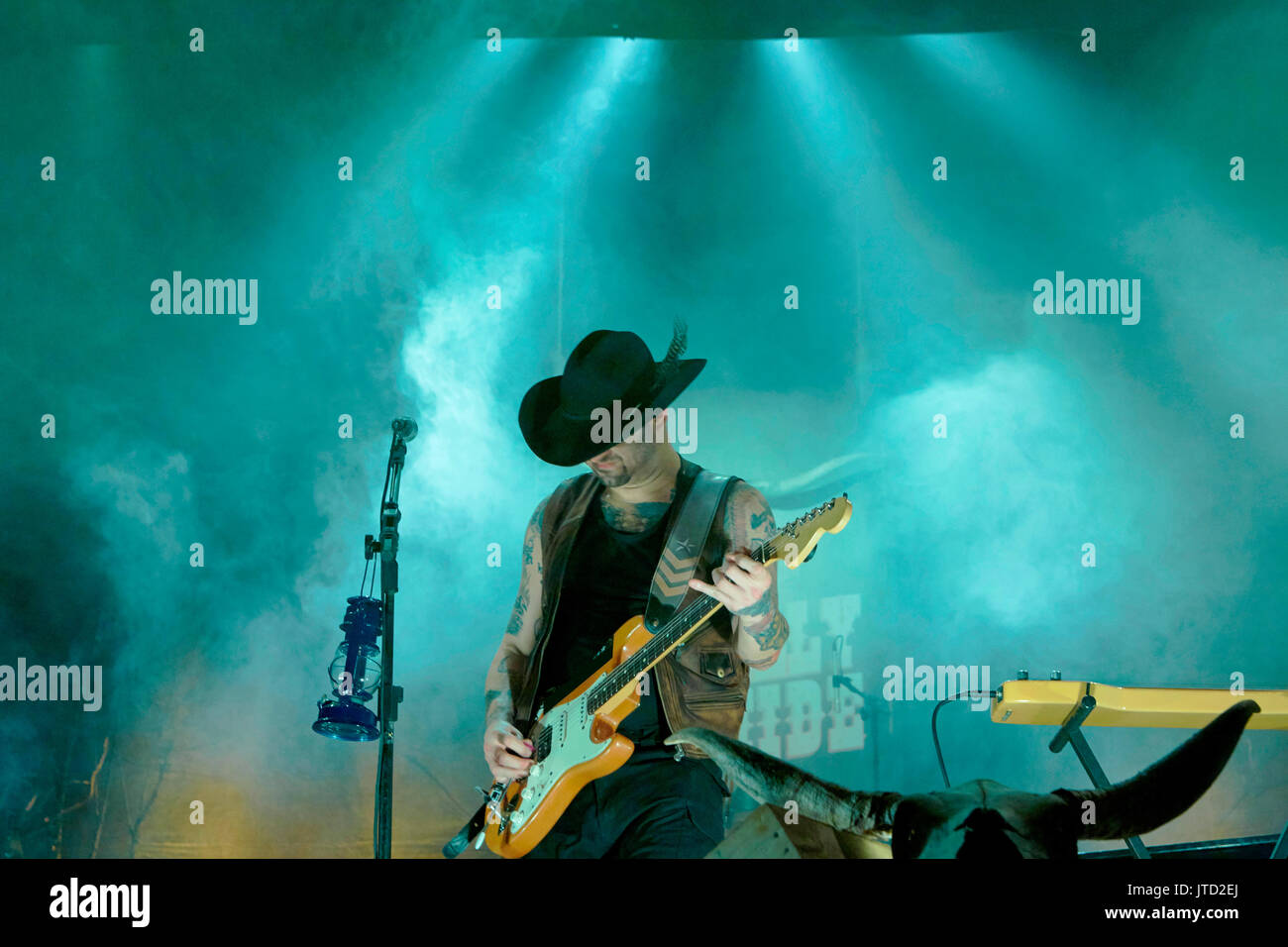 People, filming, program, studio, stage band singer Stock Photo - Alamy