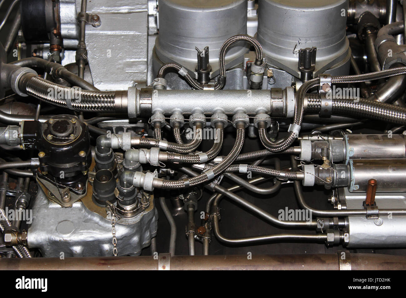 Internal combustion aircraft motor hi-res stock photography and images ...