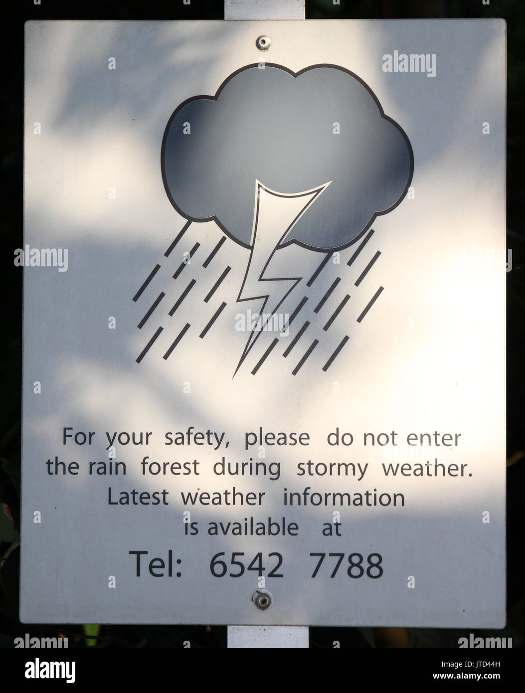 Storm warning sign hi-res stock photography and images - Alamy