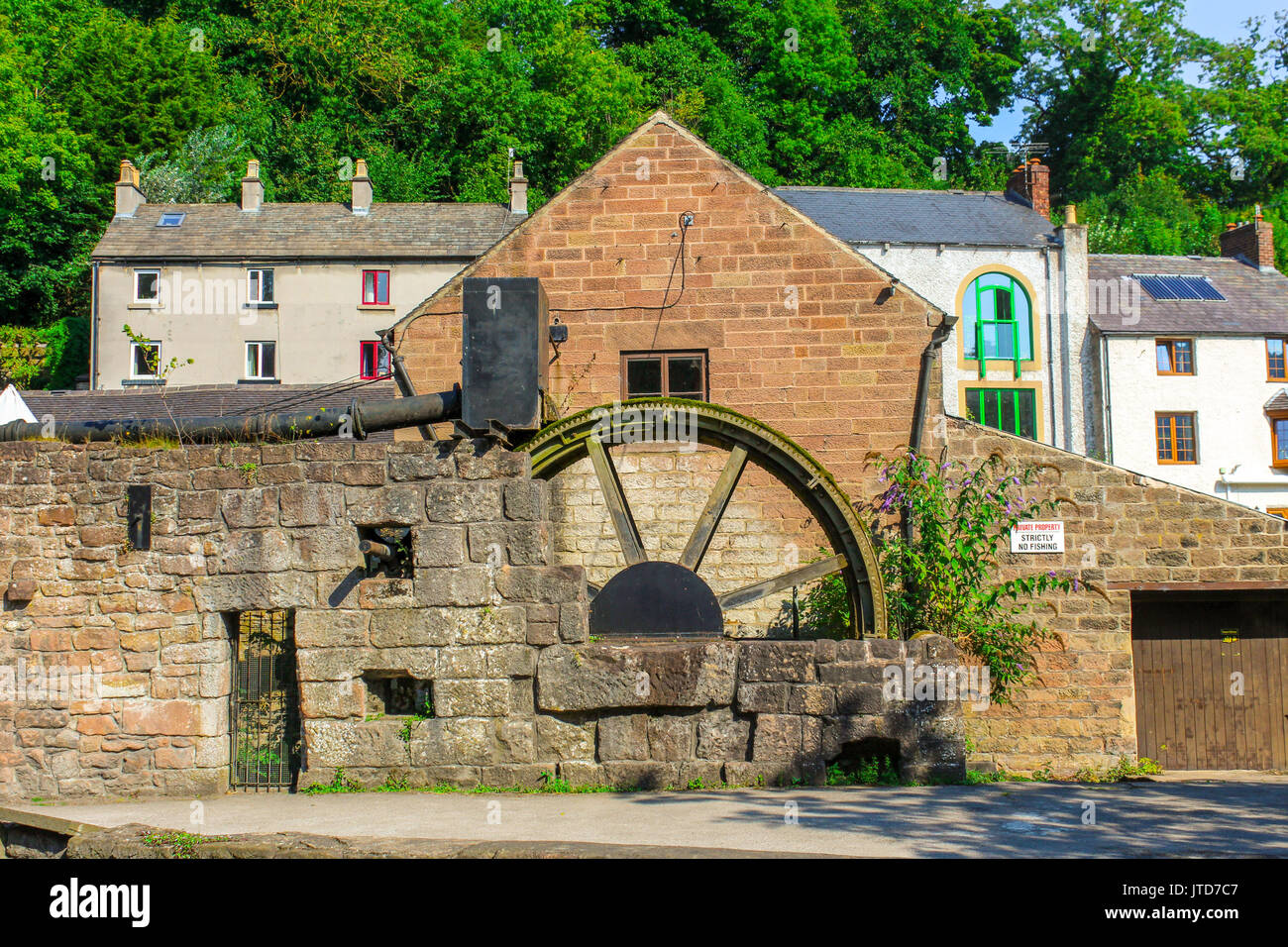 Cromford village hi-res stock photography and images - Alamy