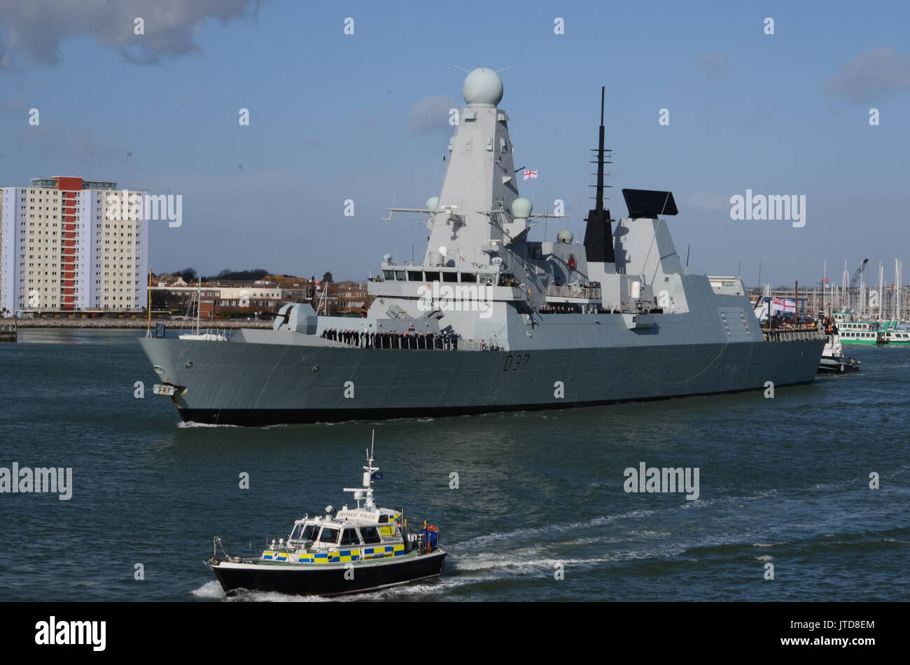 Type 45 destroyers hms dragon hi-res stock photography and images - Alamy