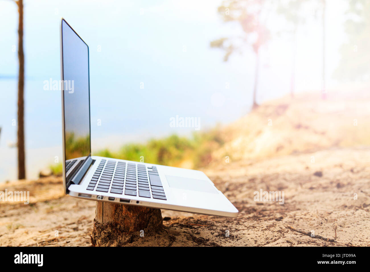 Work in the nature hi-res stock photography and images - Alamy