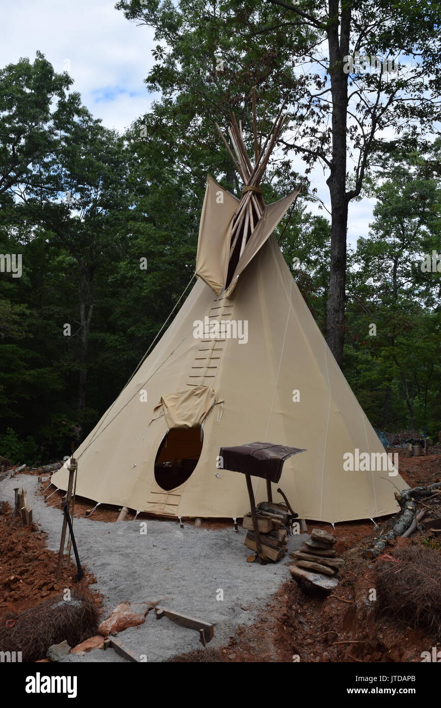 Tepee in the woods Stock Photo - Alamy