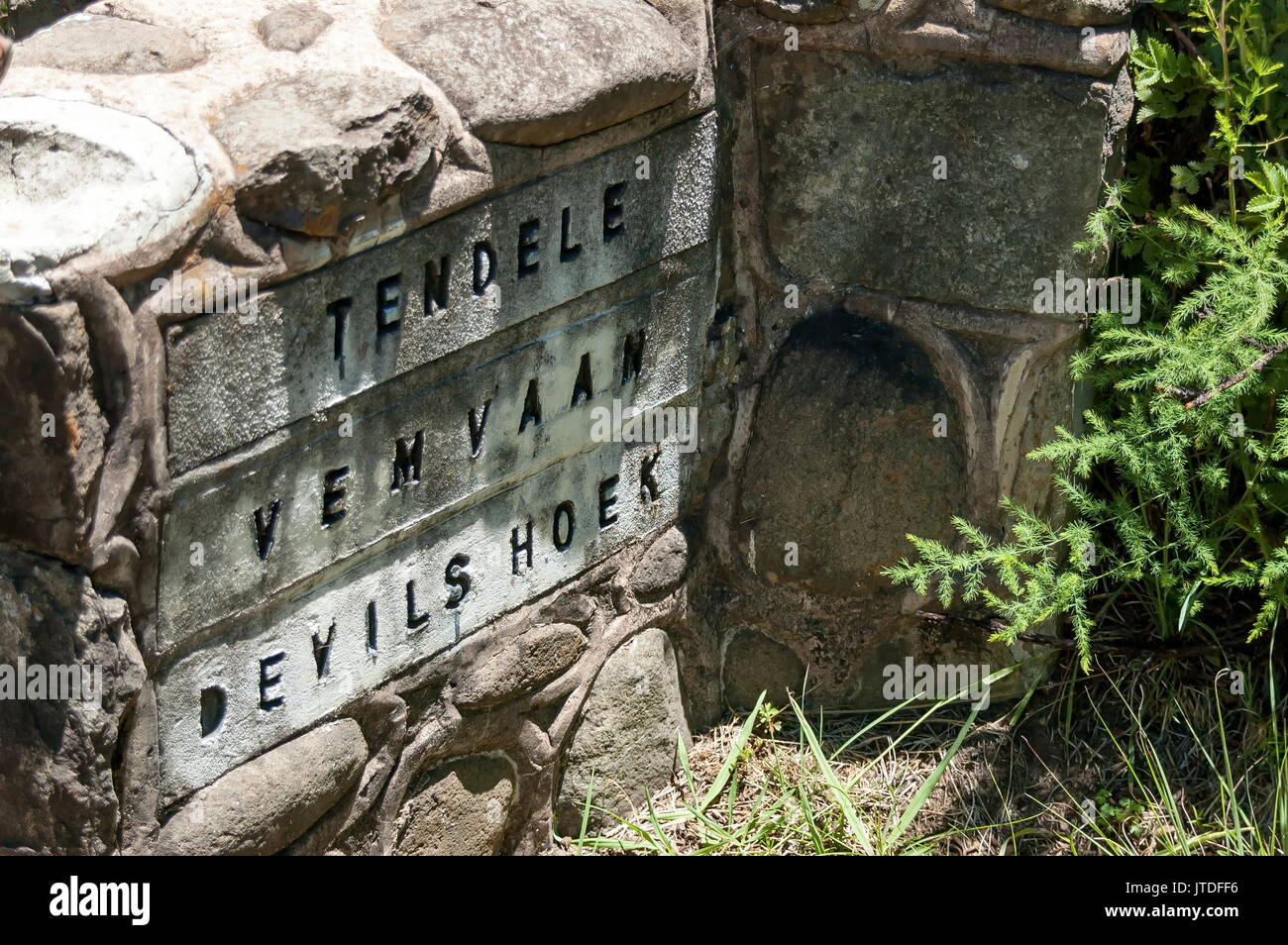 Stonesign for Thukela gorge in Royal Natal Park Drakensberg mountain ...