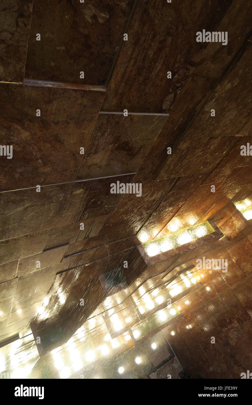 Trump tower interior hi-res stock photography and images - Alamy