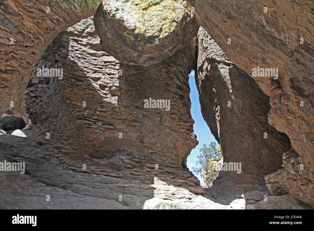 Green grotto cave hi-res stock photography and images - Alamy
