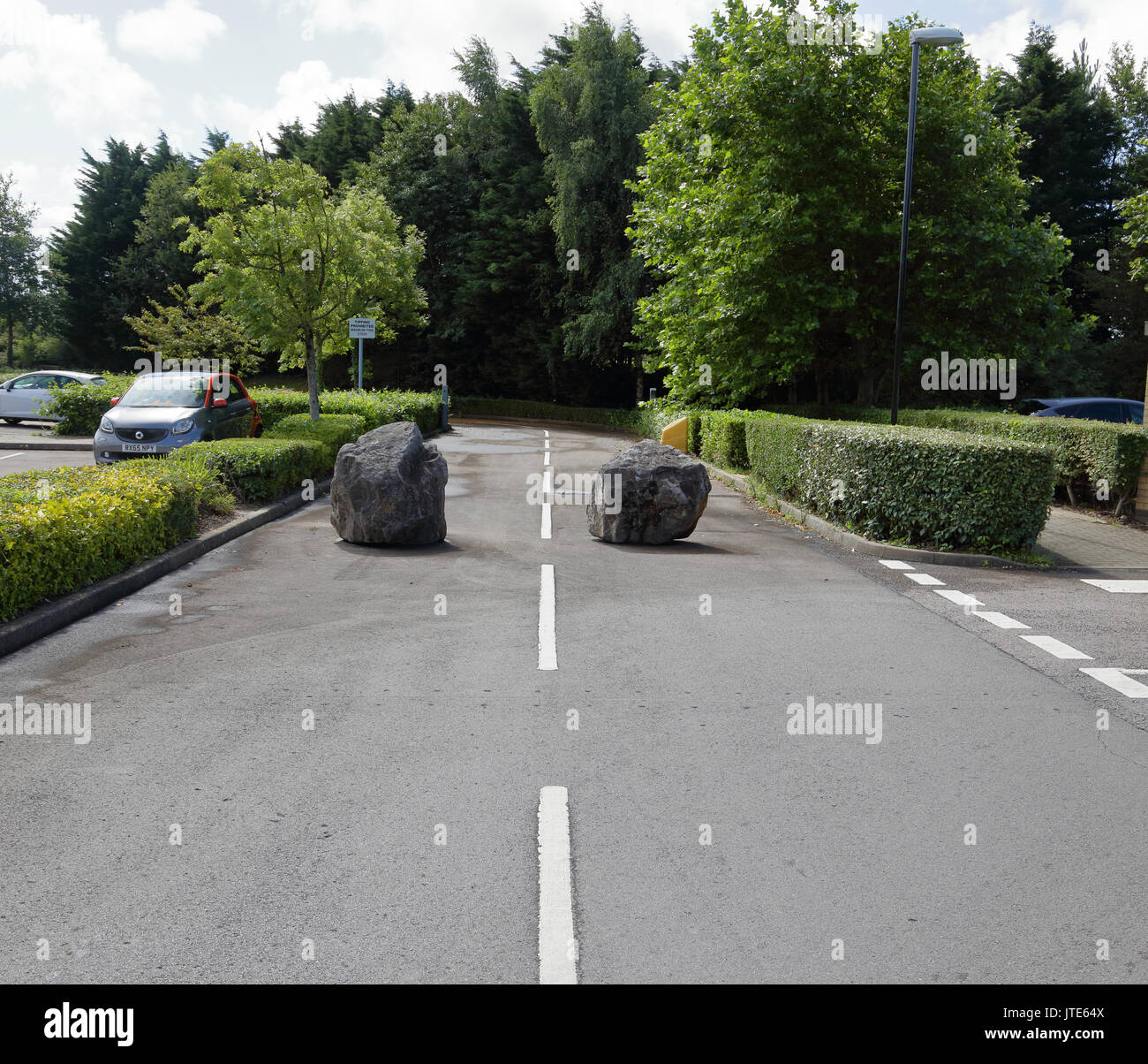 Obstruction way road traffic hi-res stock photography and images - Alamy