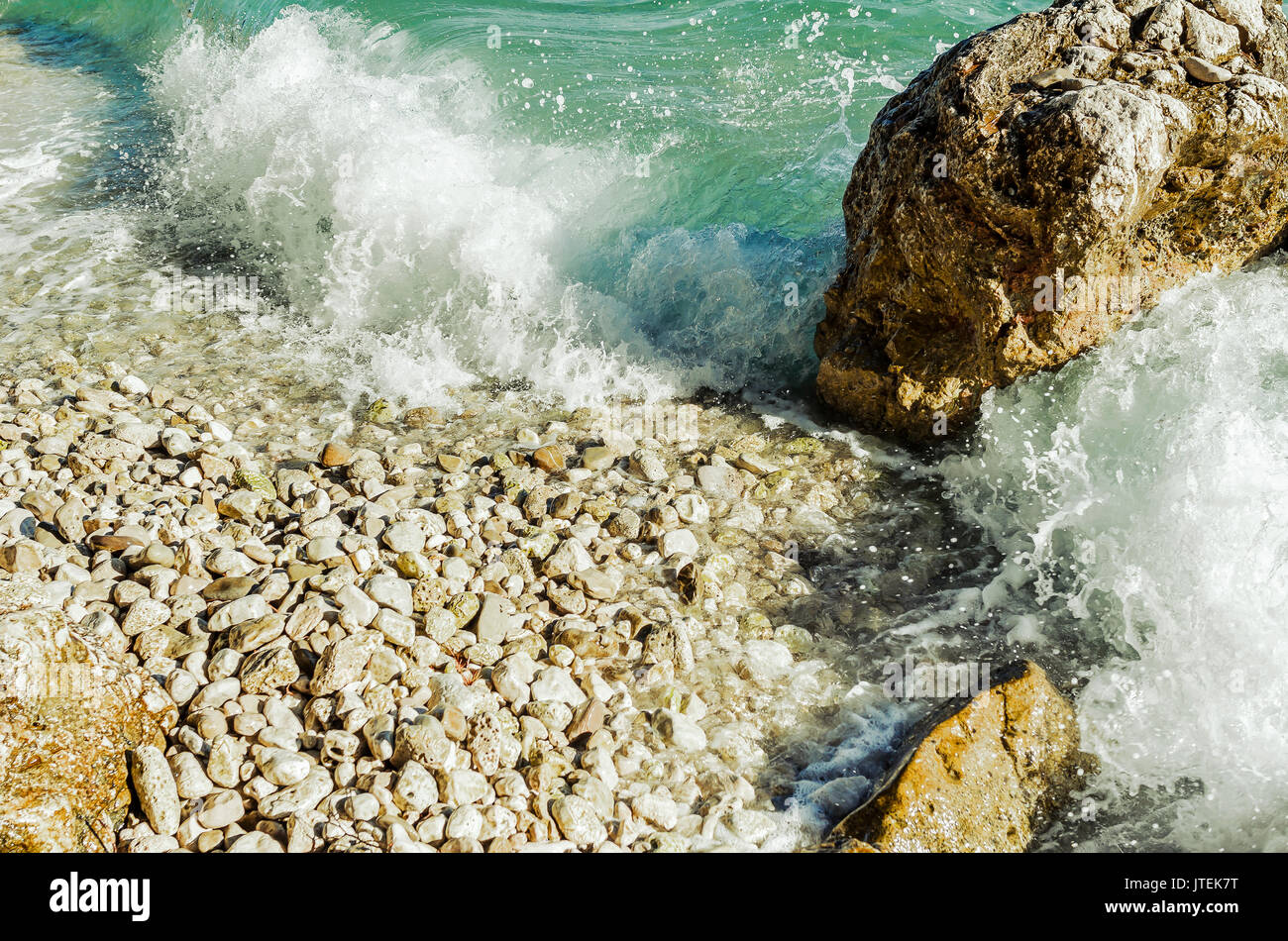 Coastal waves hi-res stock photography and images - Alamy