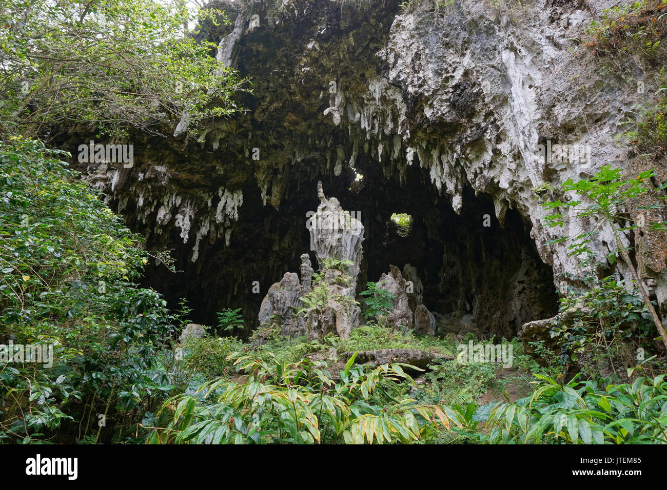 Stalactites stalagmite hi-res stock photography and images - Alamy