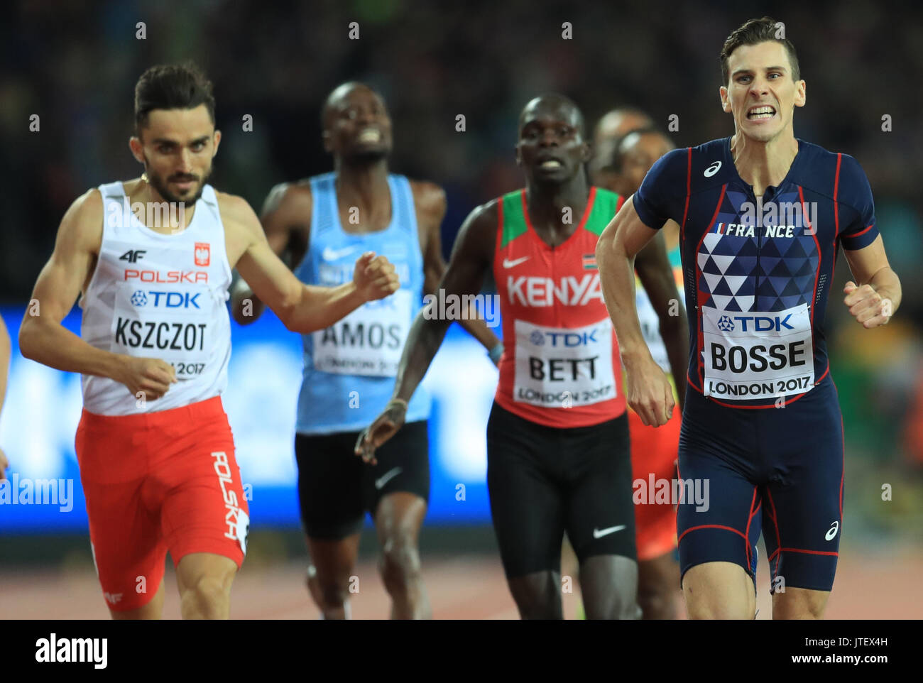 France's Pierre-Ambroise Bosse (right) wins the Men's 800m Final during ...