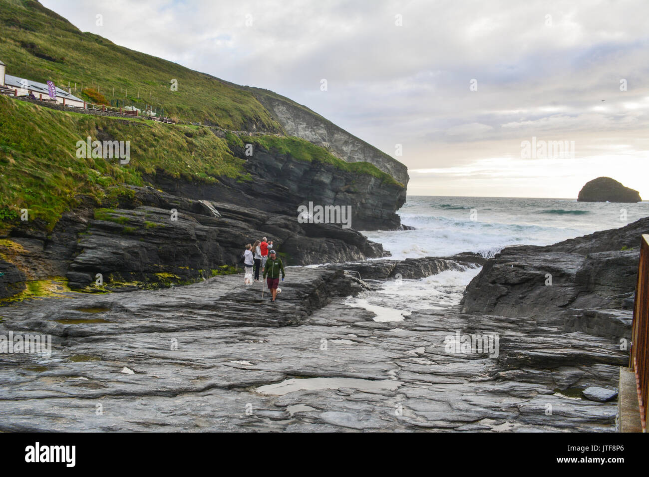 Trebarwith strand hi-res stock photography and images - Alamy