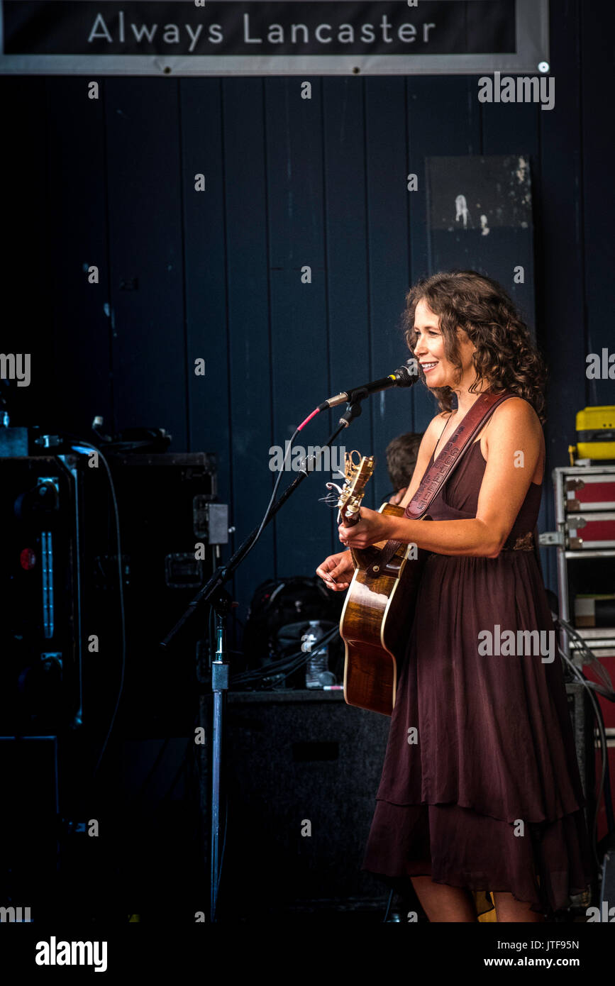 Arlo Guthrie and daughter Sarah Lee perform live at Long's Park concert ...