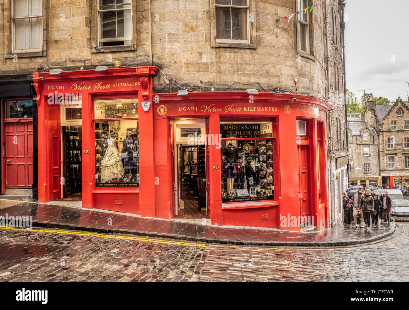 Scotland tartan shop hi-res stock photography and images - Alamy