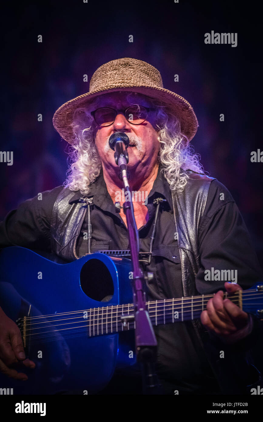 Sarah lee guthrie hi-res stock photography and images - Alamy