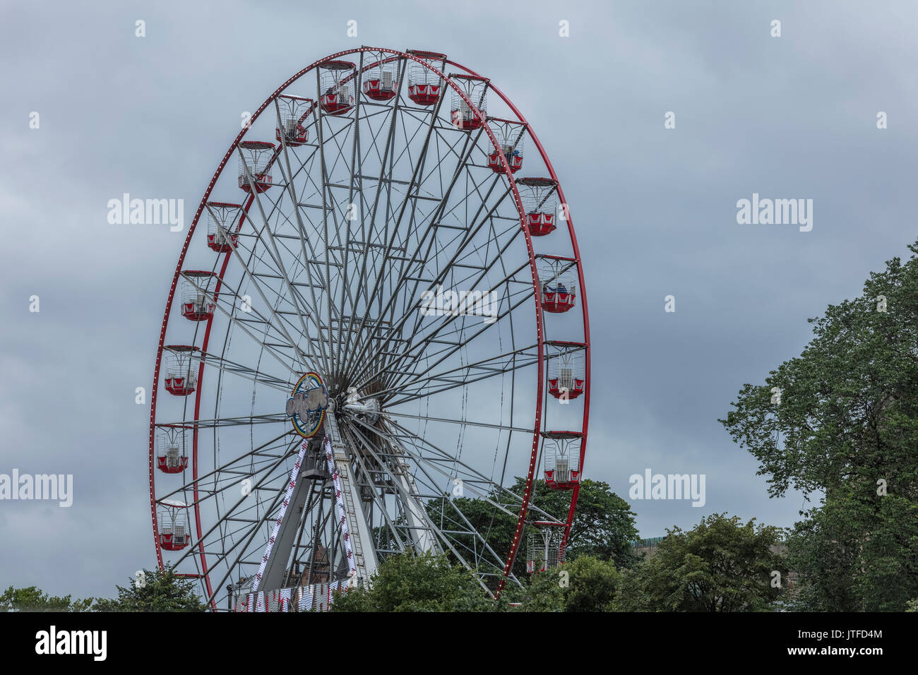 Iconic giant ferris wheel hi-res stock photography and images - Alamy