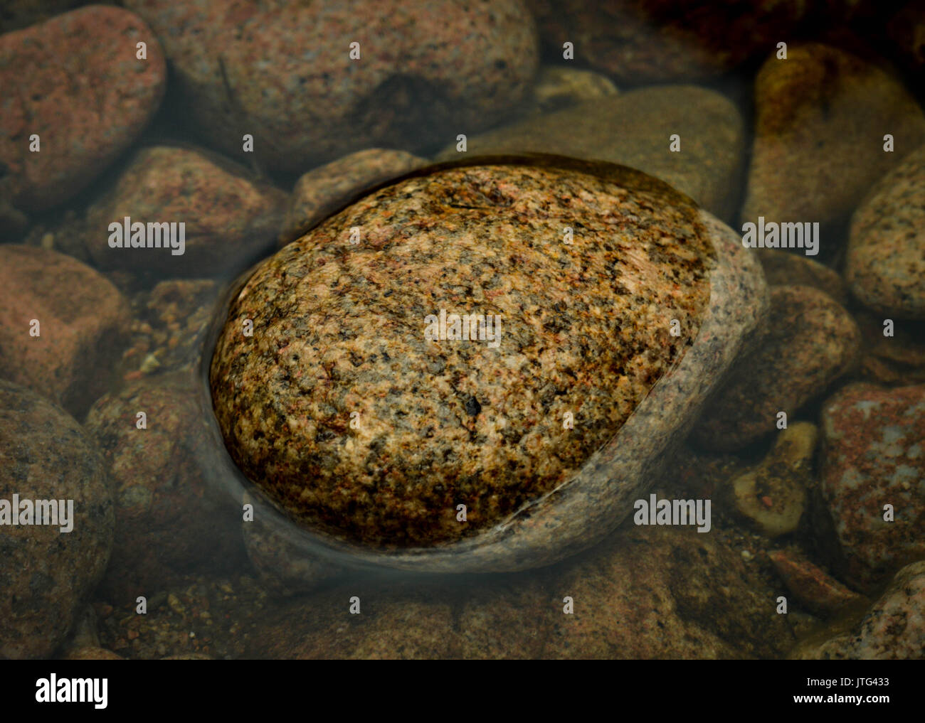 Pebbles in stream hi-res stock photography and images - Alamy