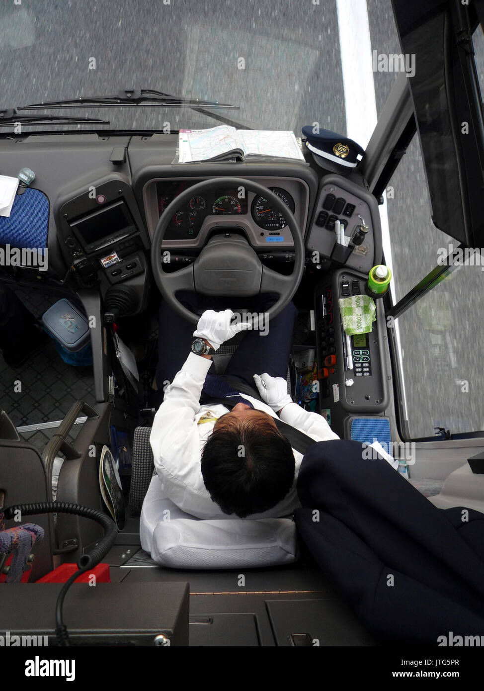 Japan bus driver hi-res stock photography and images - Alamy