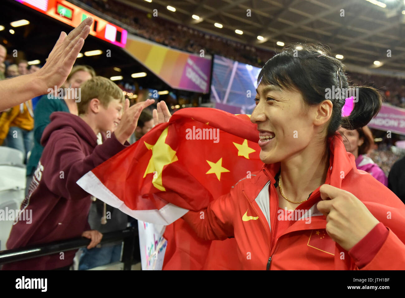 London, UK. 8 August 2017. Huihui Lyu (China) celebrates third place in ...