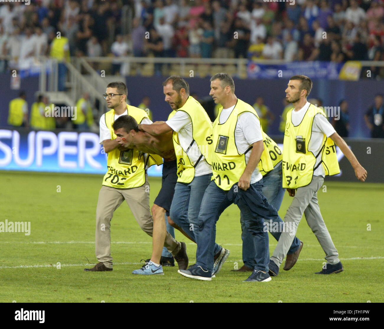 A streaker hi-res stock photography and images - Alamy