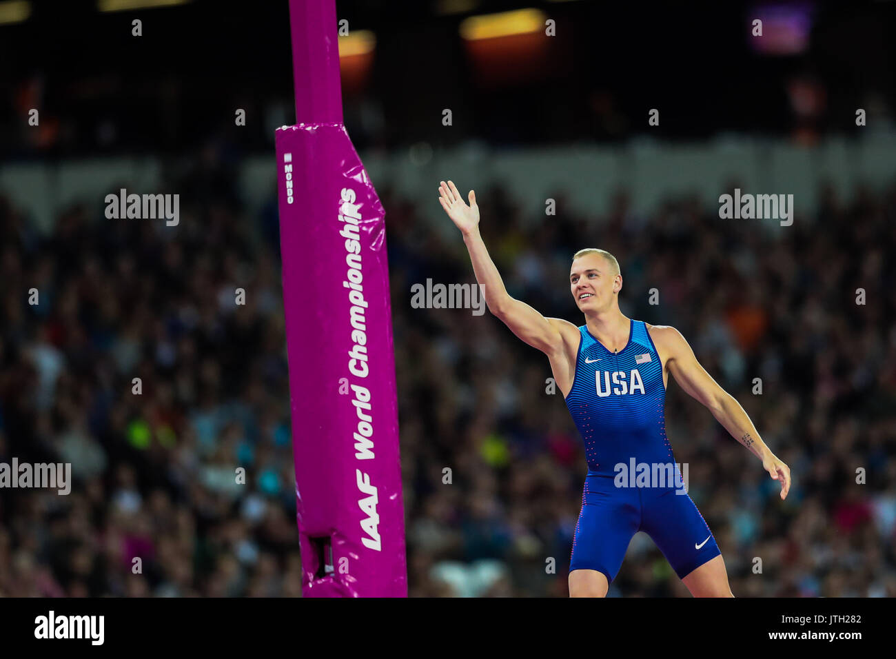 World champion in pole vault sam kendricks hi-res stock photography and ...