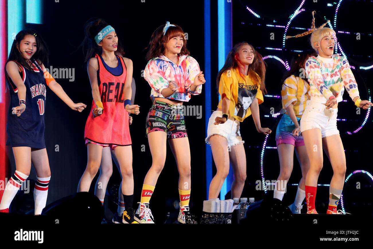 S. Korean girl group Weki Meki South Korean girl group Weki Meki ...