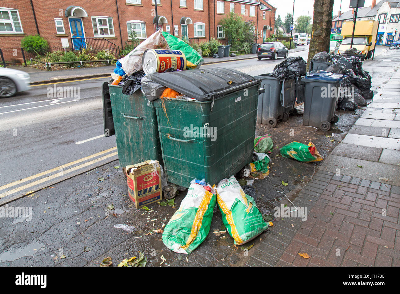 Birmingham waste collection hi-res stock photography and images - Alamy
